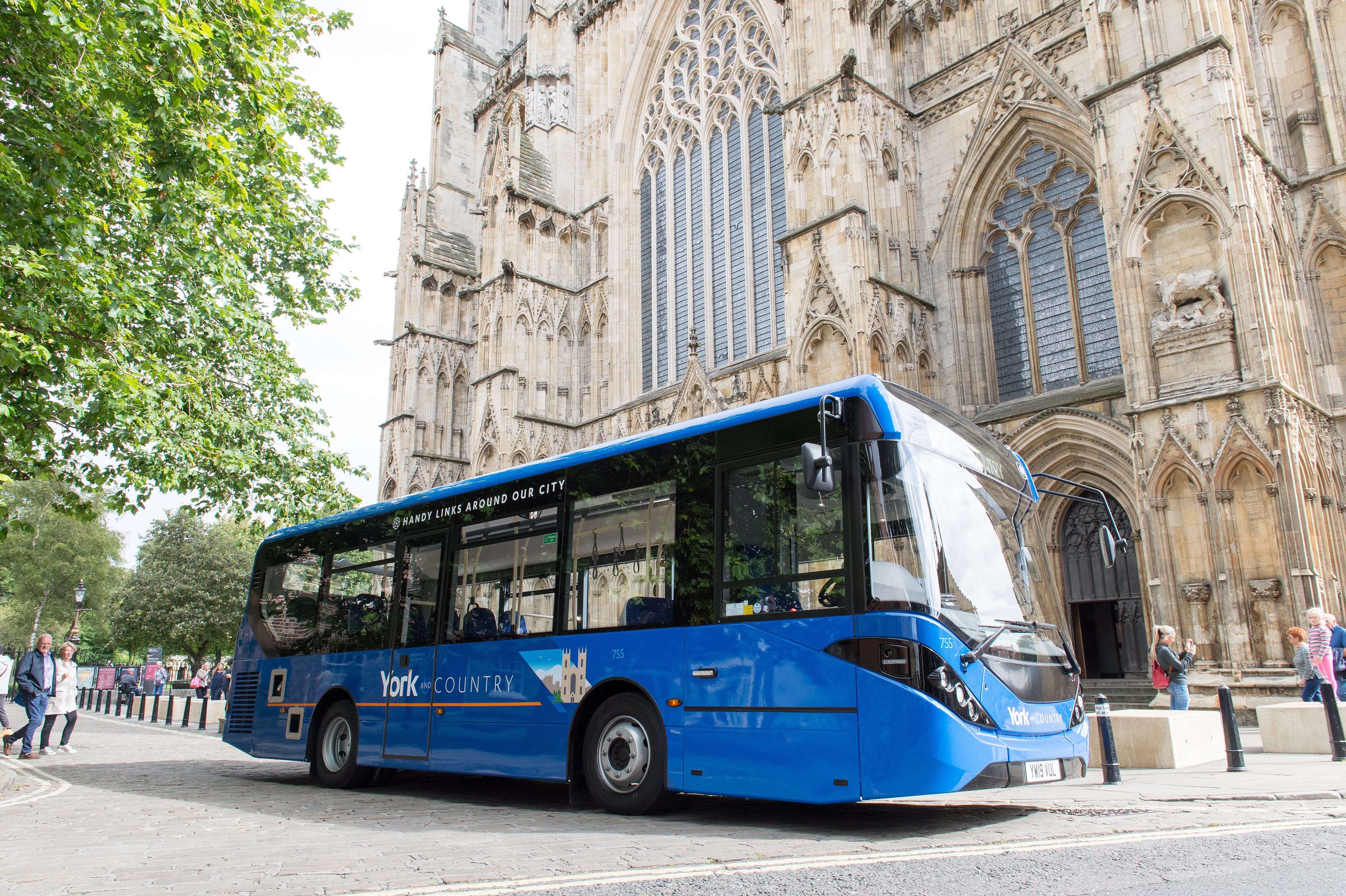 Quick Enviro200 delivery gets new Transdev services in York on the road | Alexander Dennis