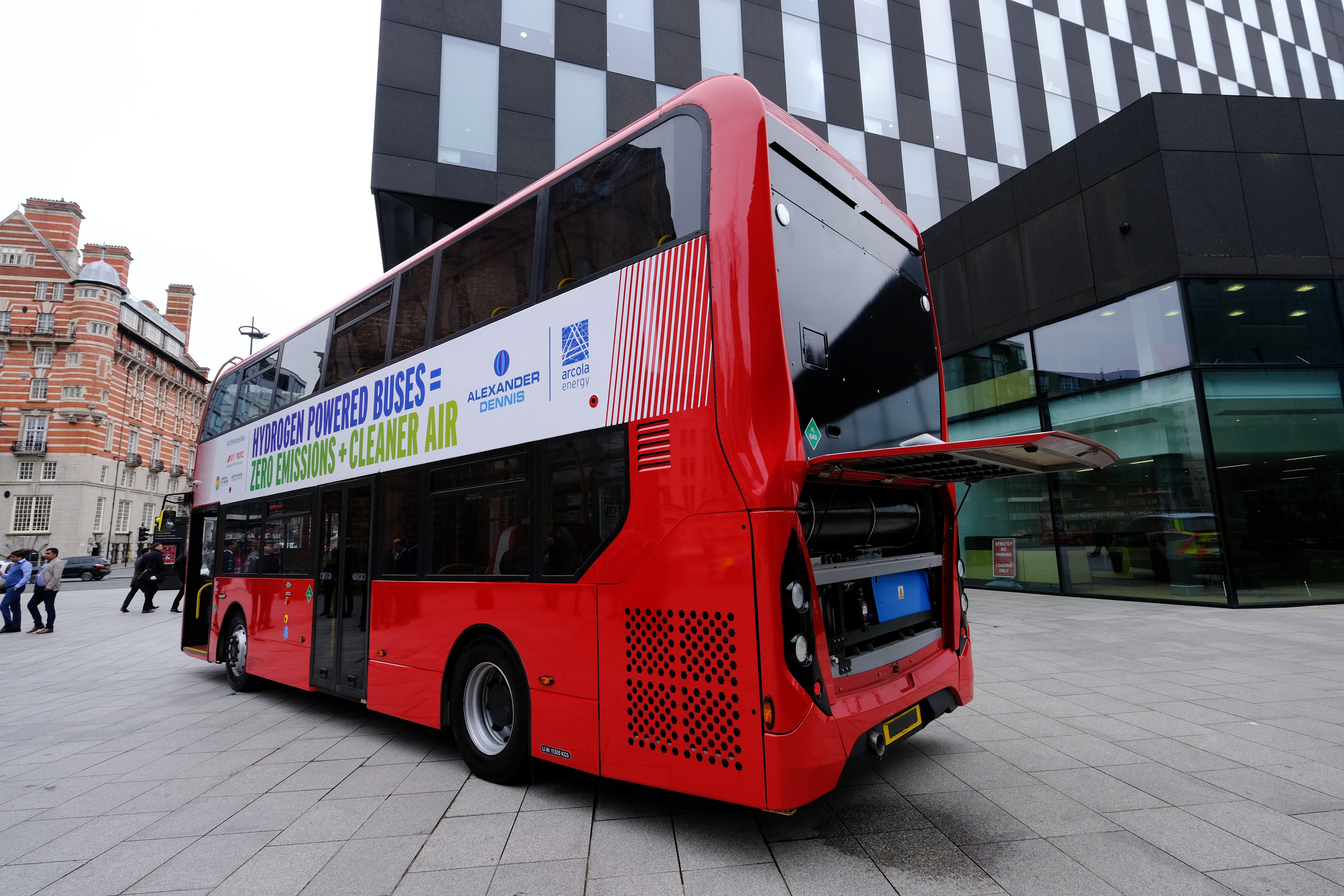 Liverpool City Region launches £6.4m hydrogen bus project | Alexander ...